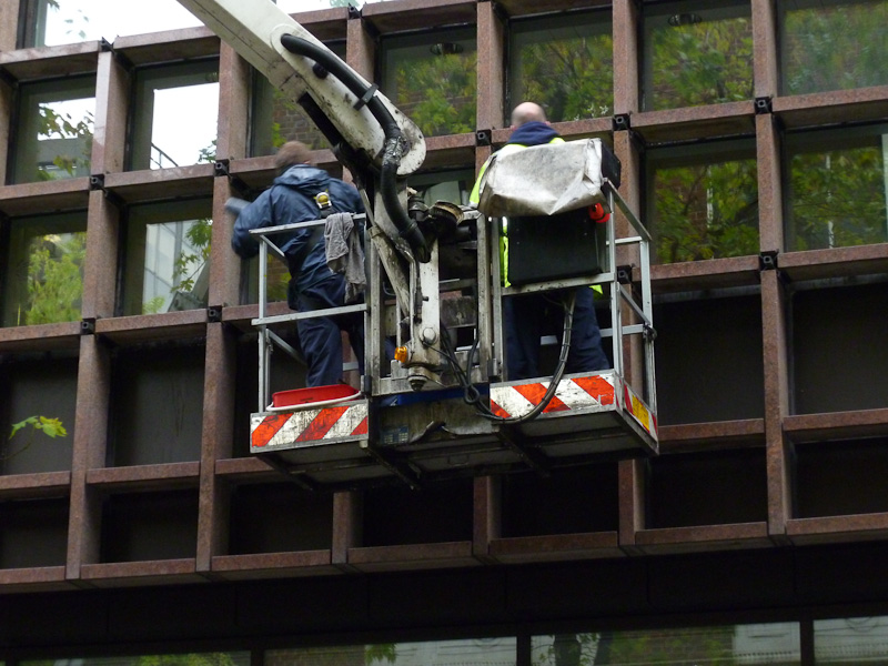 Exterior window cleaning | high level window cleaning | window cleaning ...